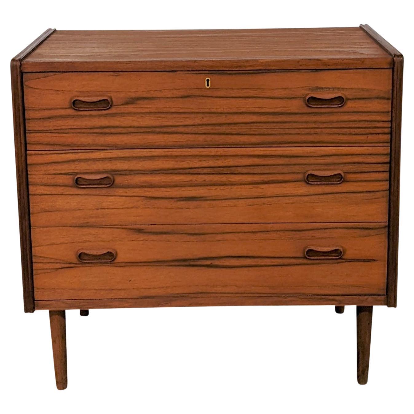 Vintage Danish Mid Century Rosewood Dresser "7716" at 1stDibs