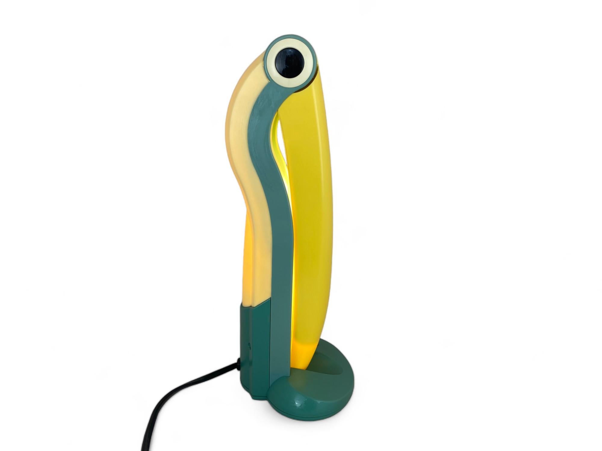 Vintage Design Classic Toucan Desk Lamp By H.T.Huang For Sale at 1stDibs