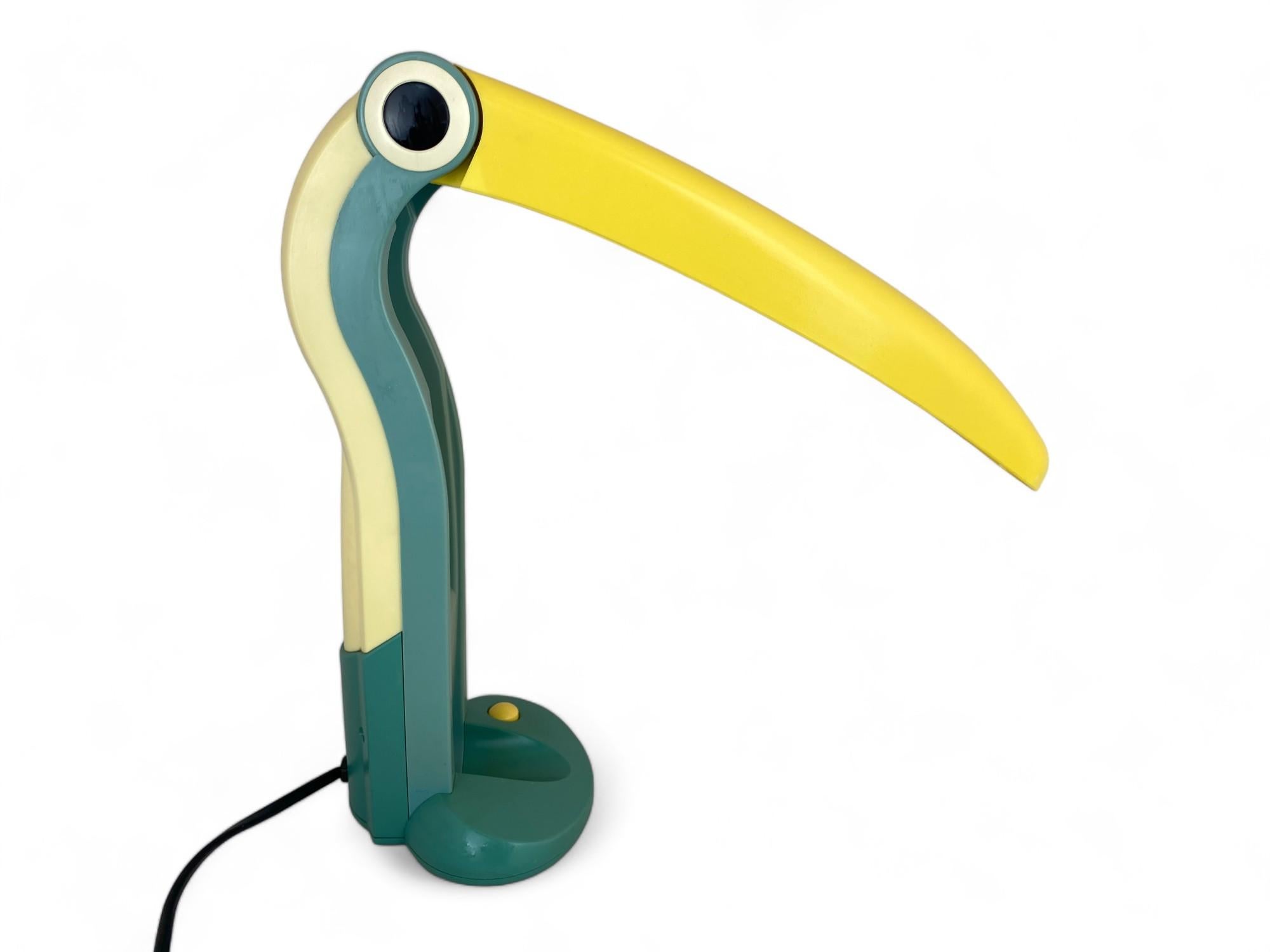 Vintage Design Classic Toucan Desk Lamp By H.T.Huang For Sale at 1stDibs