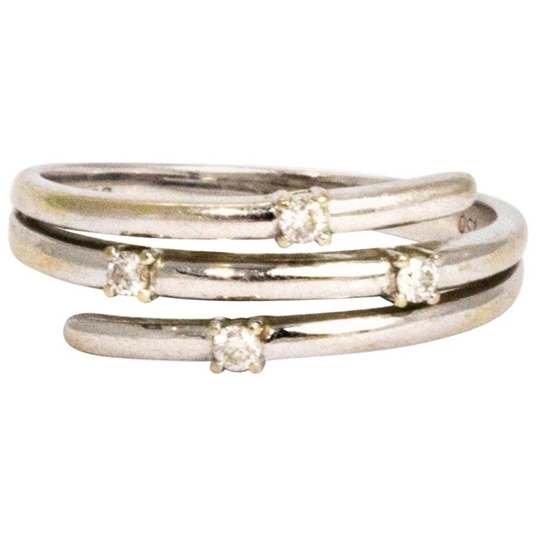 Vintage Diamond and 18 Carat White Gold Boodles Style Ring at 1stDibs