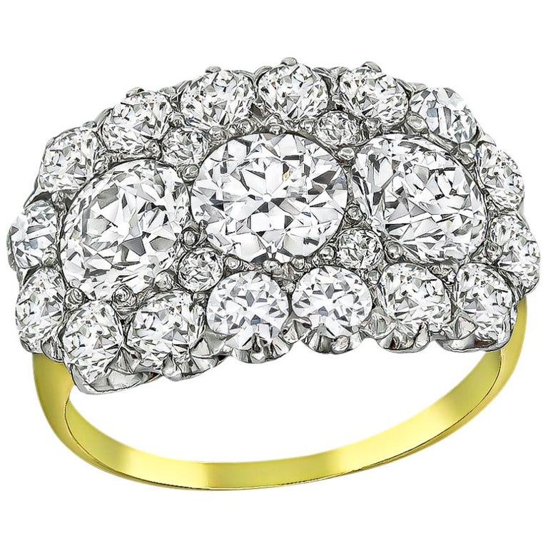 Vintage Diamond Three-Stone Cluster Diamond Ring For Sale at 1stDibs