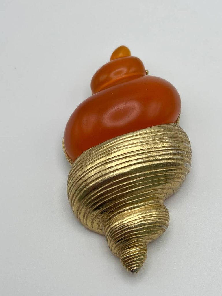 Vintage Dior Parfumes Seashell Brooch, 1987s For Sale at 1stDibs