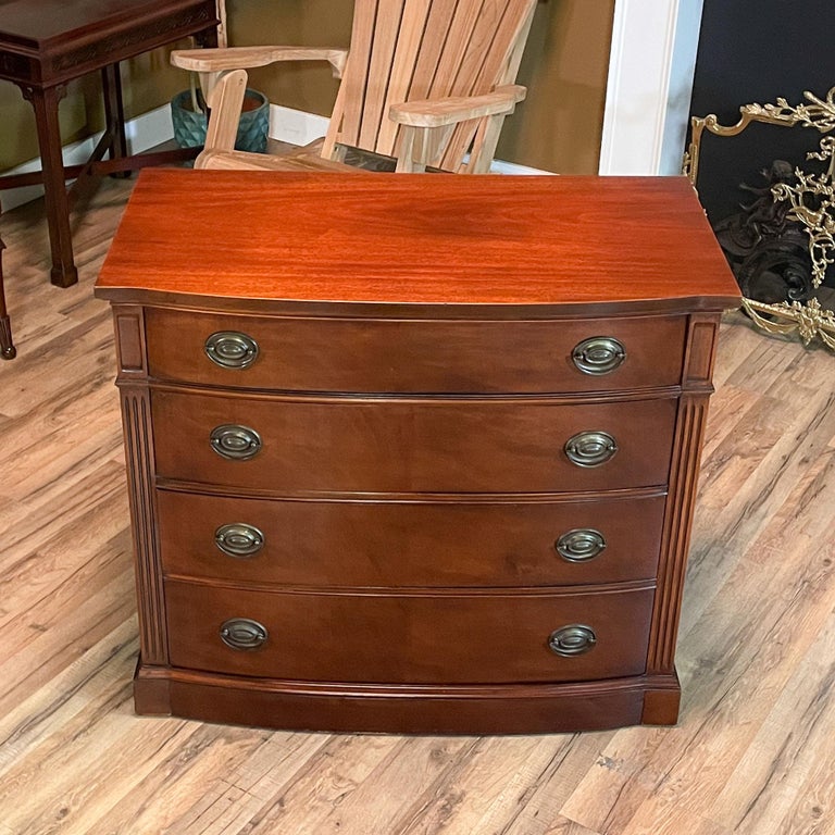 Vintage Drexel Mahogany Server For Sale at 1stDibs