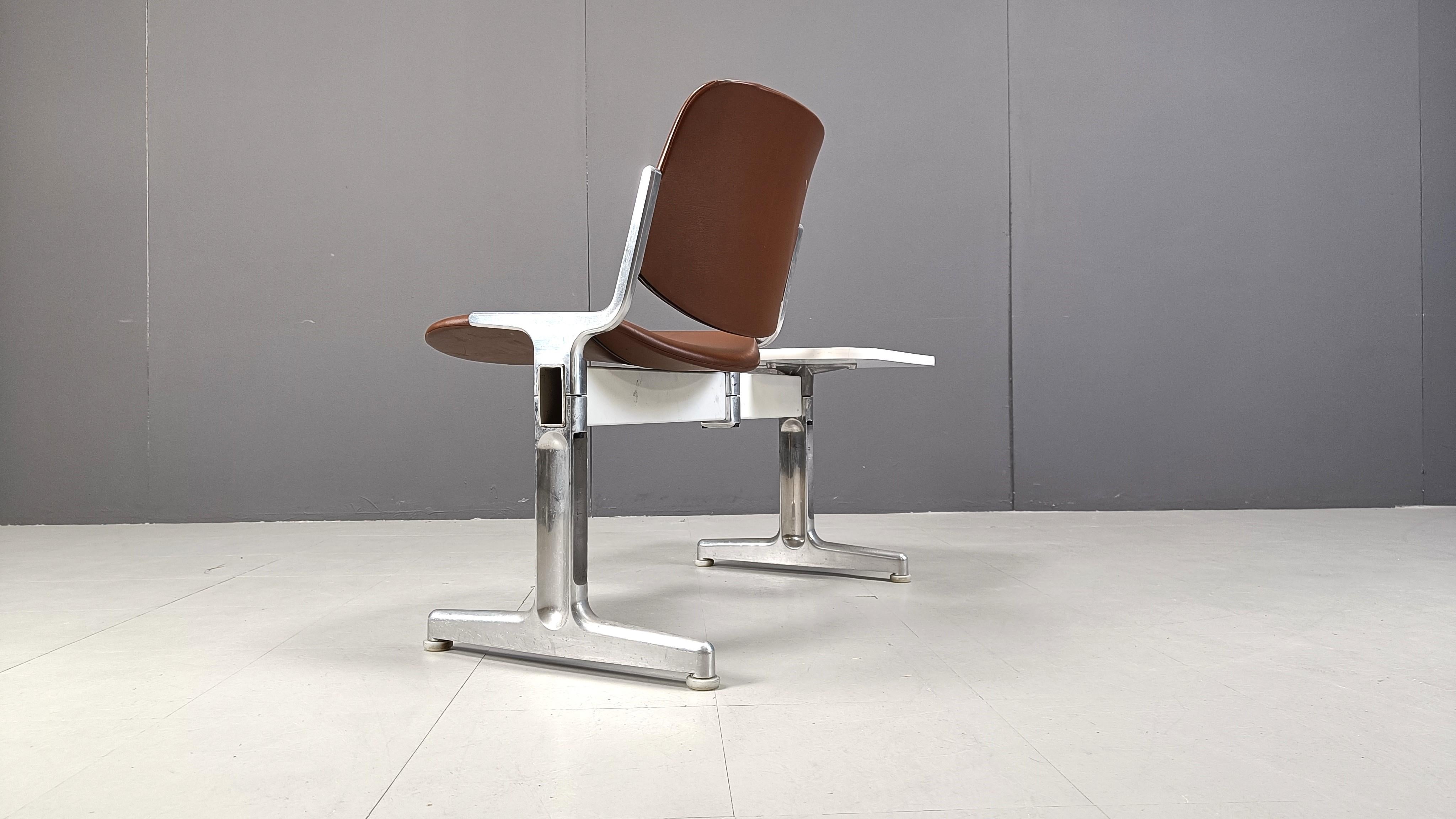 Vintage DSC 106 bench by Giancarlo Piretti for Castelli For Sale at 1stDibs