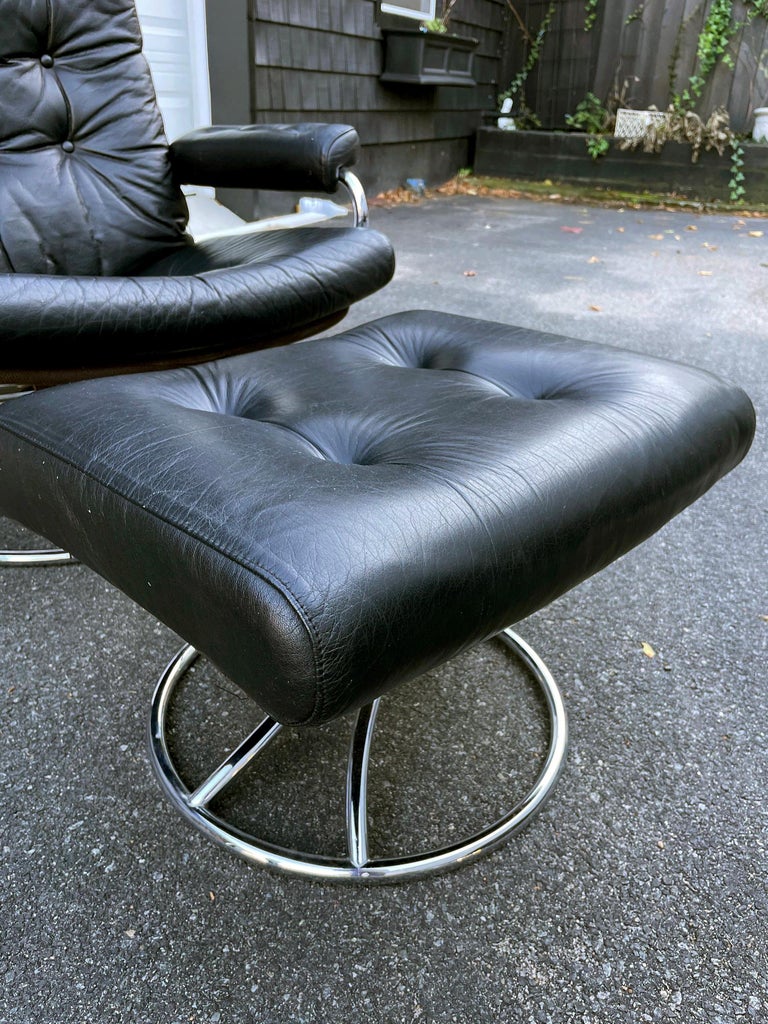 Vintage Ekornes Stressless Black Leather Recliner Chair W/ Original Hangtag For Sale at 1stDibs