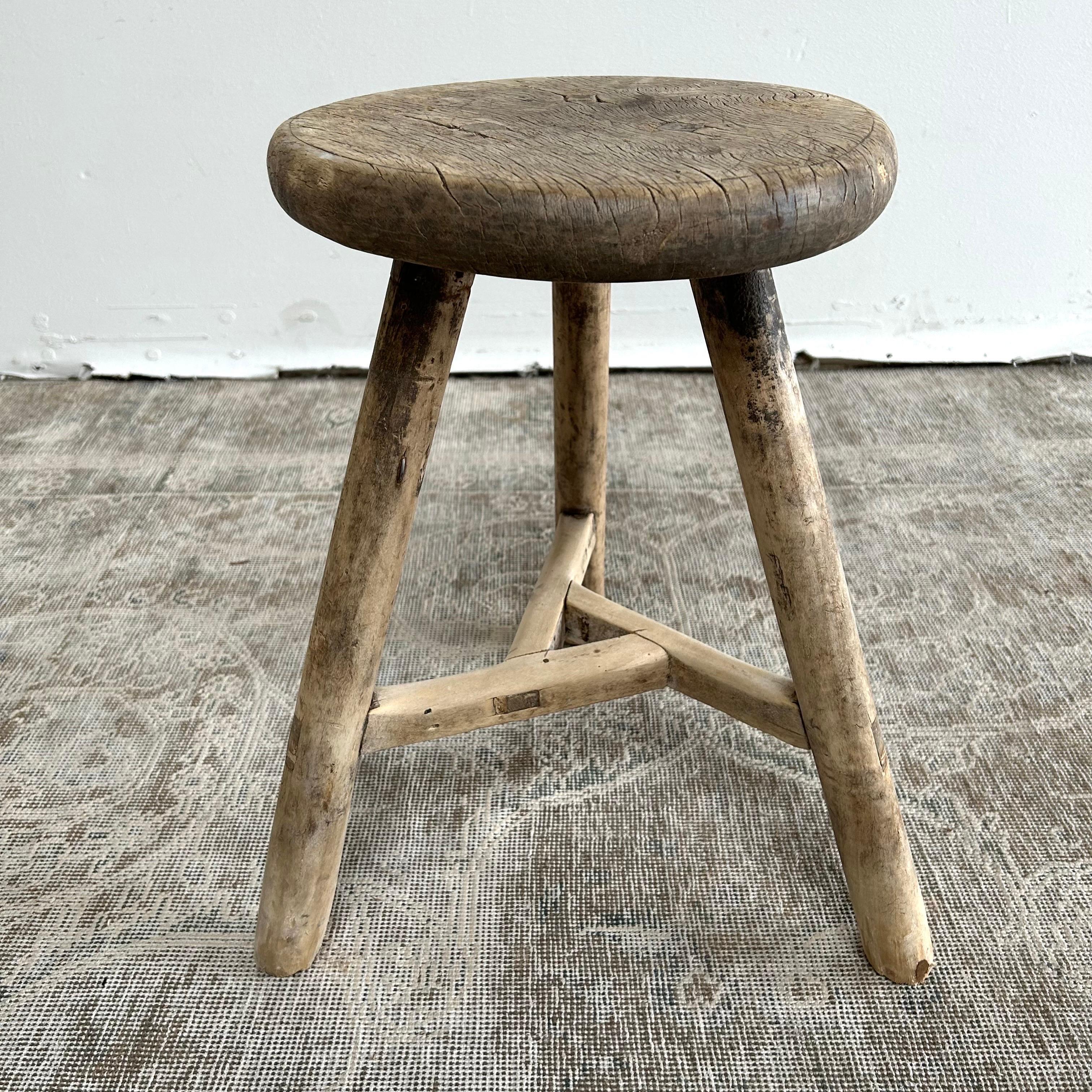 Vintage Elm Wood Stool For Sale at 1stDibs