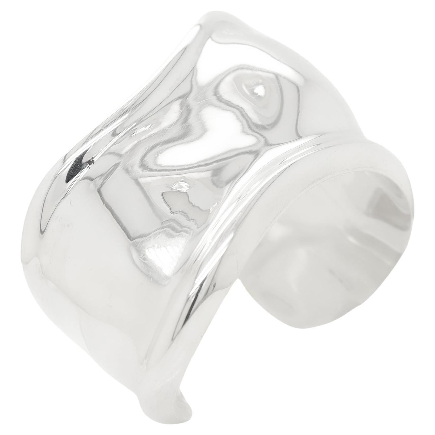 TIFFANY and CO. 1975 Elsa Peretti Rare Prototype Right Bone Cuff Carved ...