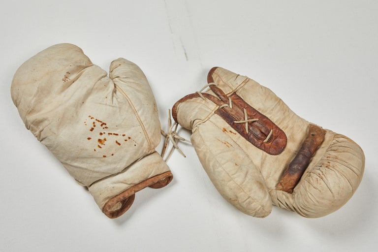 Vintage English Boxing Gloves For Sale at 1stDibs