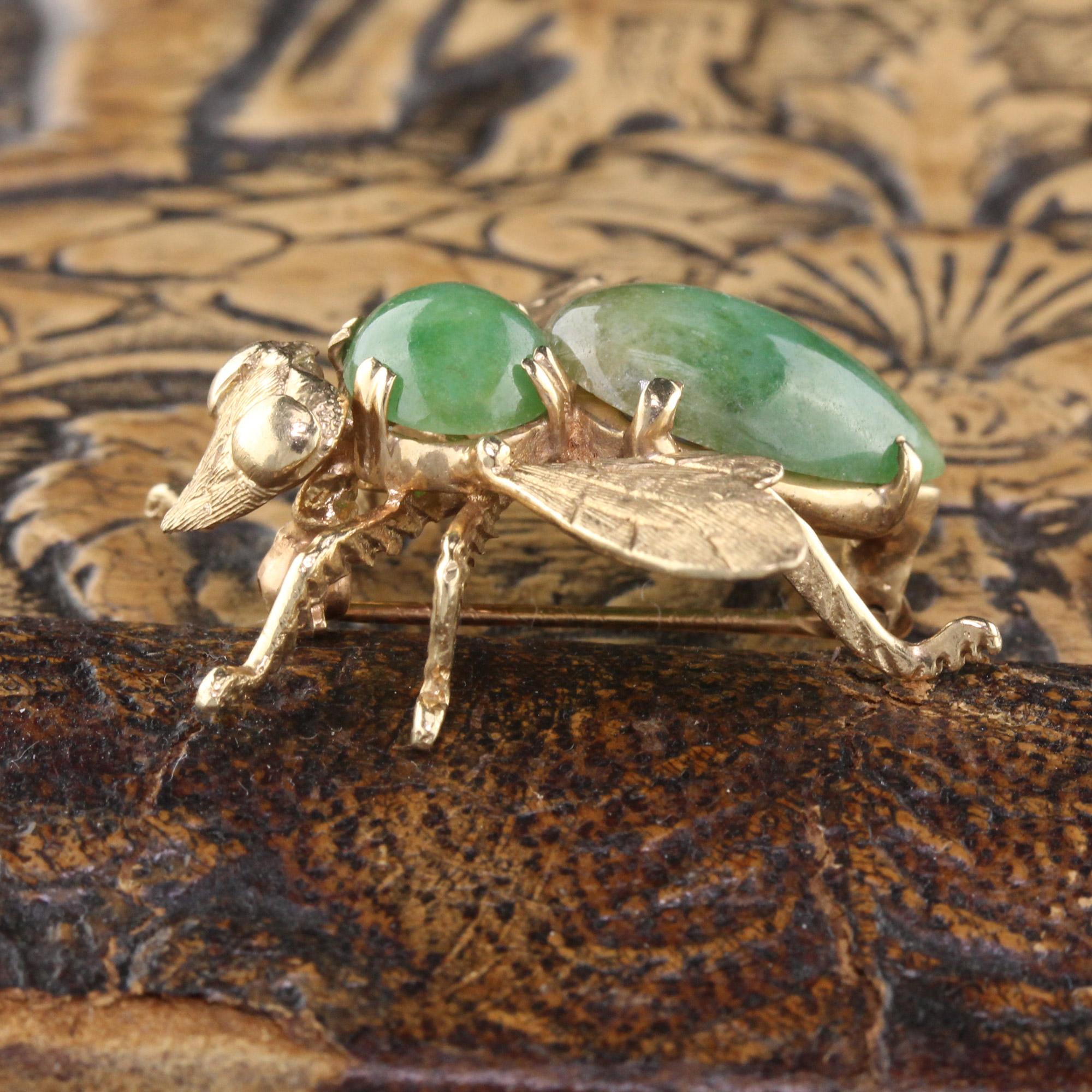 Vintage Estate 14 Karat Yellow Gold Jade Bee Brooch at 1stDibs