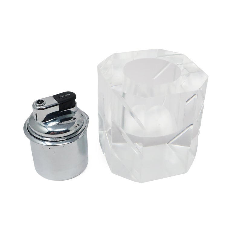 Vintage Faceted Lucite Table Lighter For Sale at 1stDibs