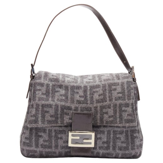 Fendi Limited Edition Medium Purple Fur Baguette NM w/ Strap For Sale ...