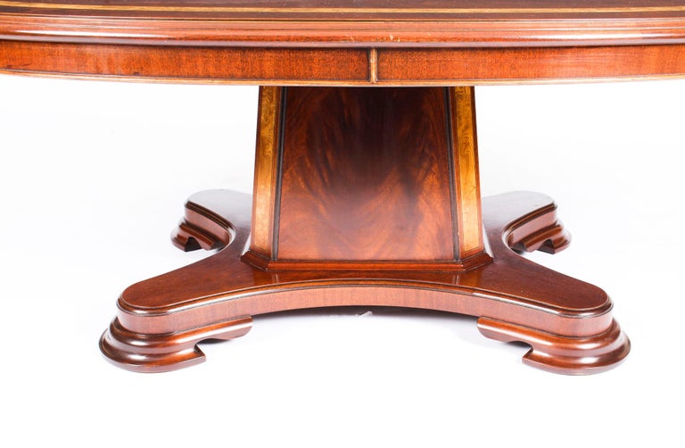 Vintage Flame Mahogany Oval Coffee Table by Charles Barr, 20th Century ...
