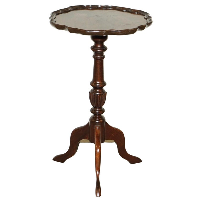 Vintage Flamed Hardwood Pie Crust Side End Table For Sale at 1stDibs