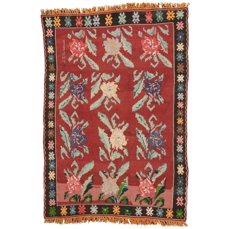 Vintage Floral Turkish Kilim Rug, Flat-Weave Rose Kilim Rug For Sale at ...