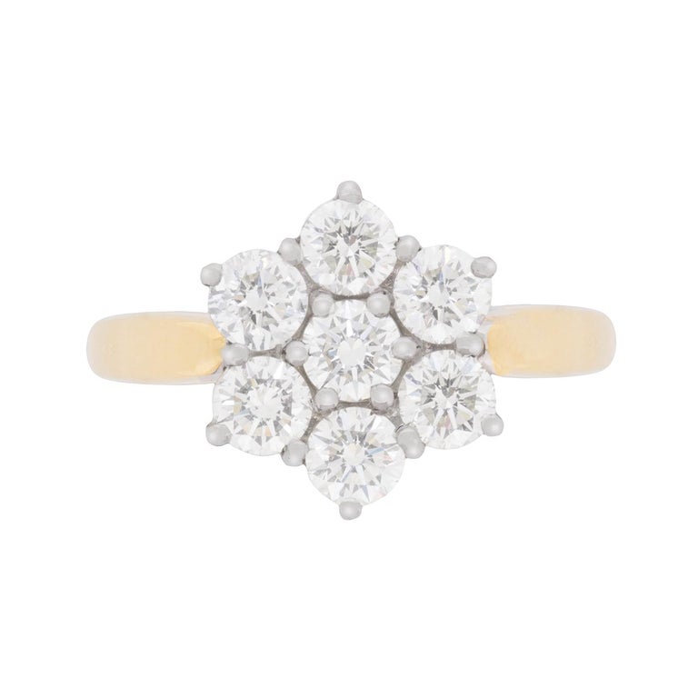 Vintage Flower Diamond Cluster Ring, circa 1970s For Sale at 1stDibs