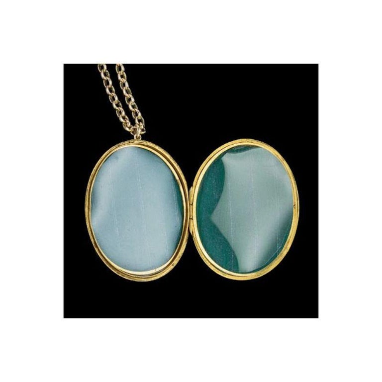 Vintage Forget Me Not Locket and Chain in 9ct Gold, Dated, 1968 For ...