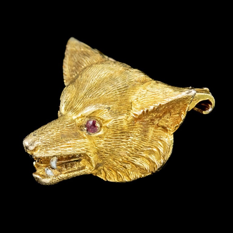 Vintage Fox Brooch 9ct Gold Ruby Eyes Alasbaster and Wilson For Sale at ...