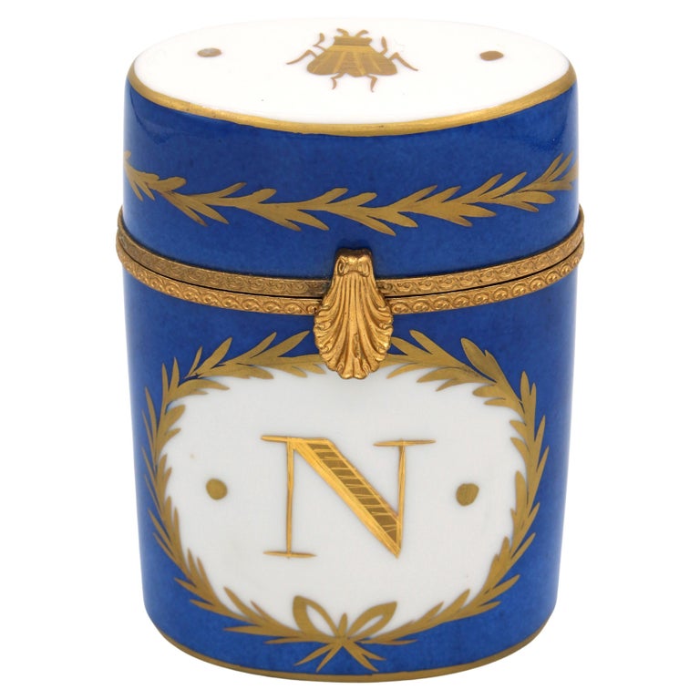 Vintage French Oval Trinket Box by Limoges For Sale at 1stDibs