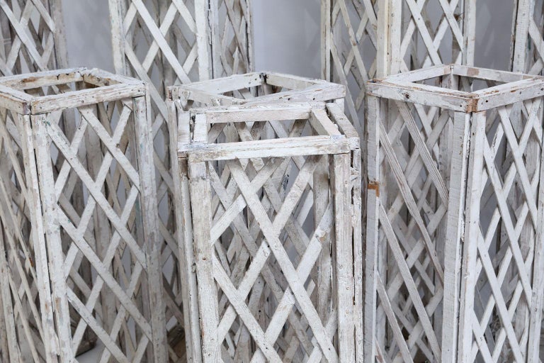 Vintage French White Painted Trellis For Sale at 1stDibs