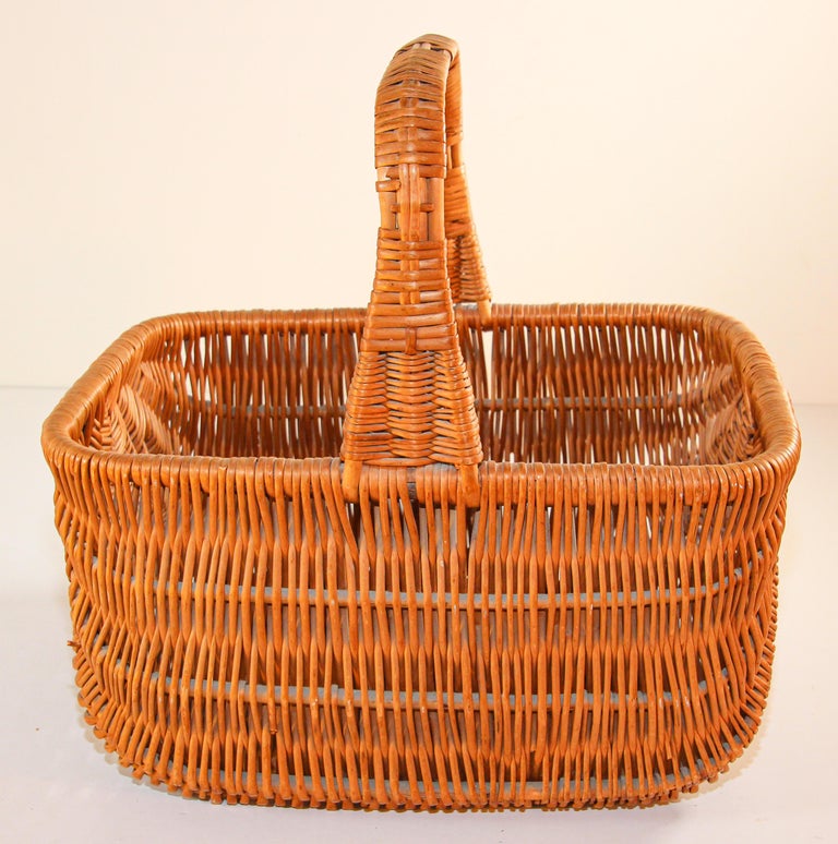 Vintage French Provincial Rattan Handled Basket, 1950 For Sale at 1stDibs