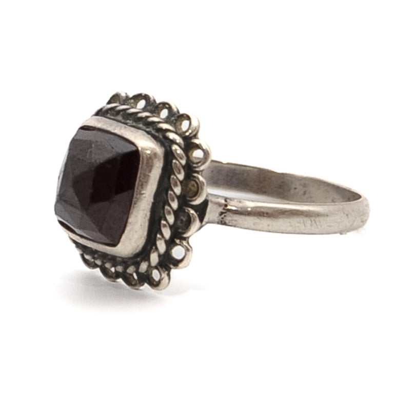 Vintage Garnet and Silver Square Ring For Sale at 1stDibs