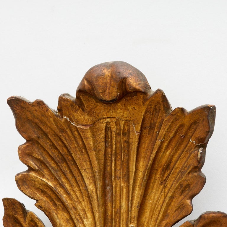 Vintage George III Style Carved Giltwood Wall Mirror For Sale at 1stDibs