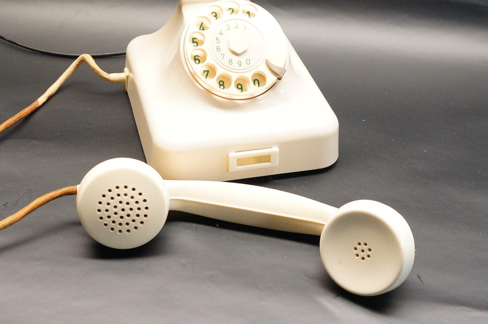 Vintage German Bakelite Table Phone at 1stDibs | old table phone ...