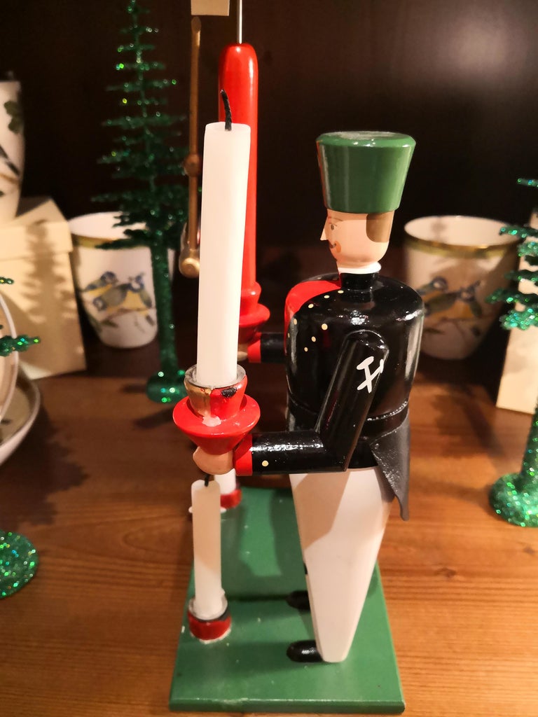 Vintage German Christmas Angel Sculpture Erzgebirge For Sale at 1stDibs