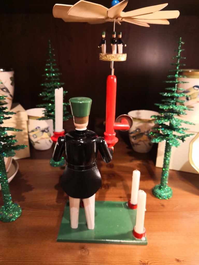 Vintage German Christmas Angel Sculpture Erzgebirge For Sale at 1stDibs