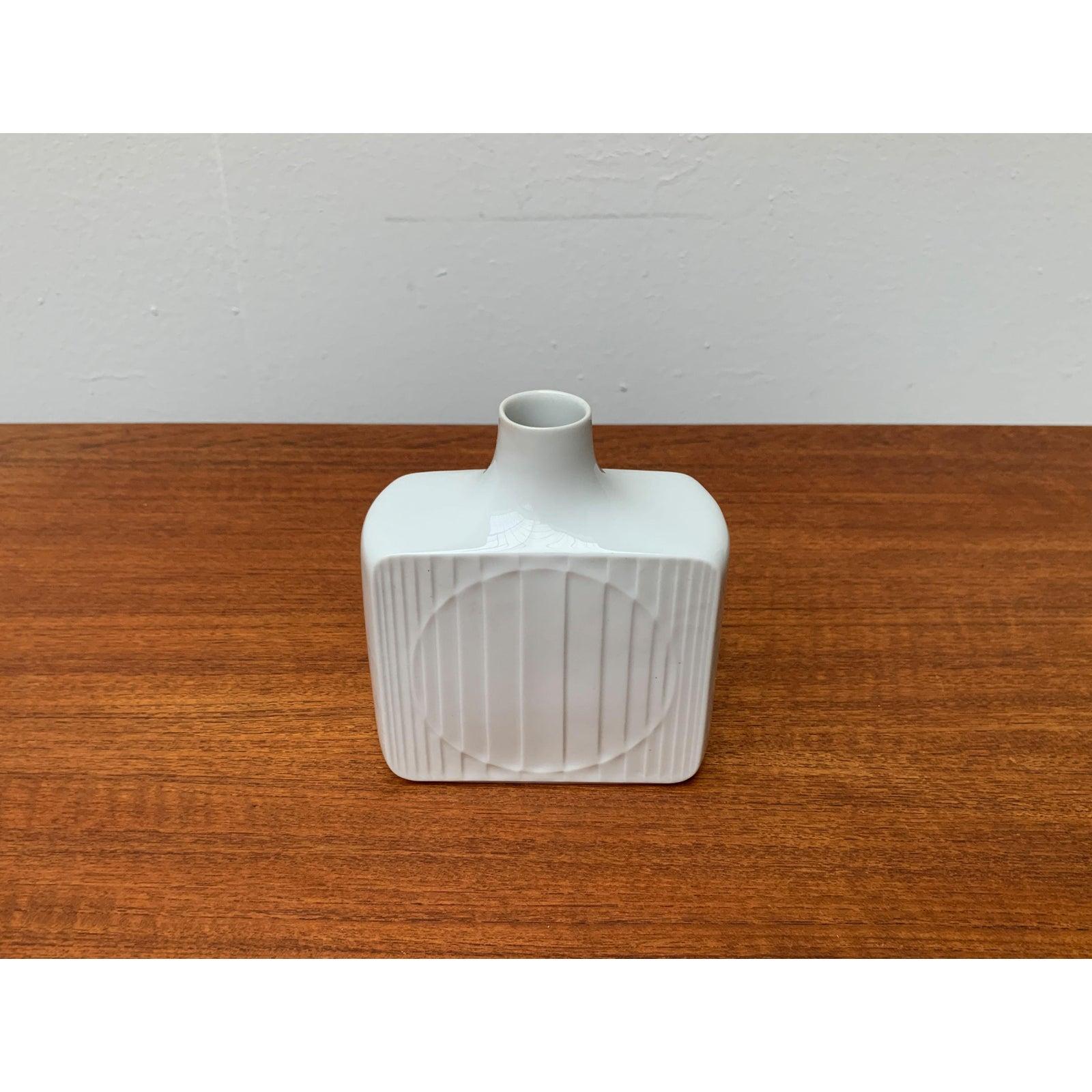 Vintage German Minimalist Porcelain Vase from Fürstenberg, 1970s For ...
