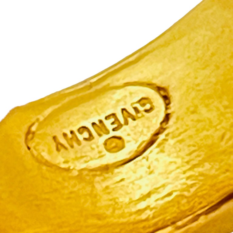 Vintage GIVENCHY gold glass designer runway ring For Sale at 1stDibs