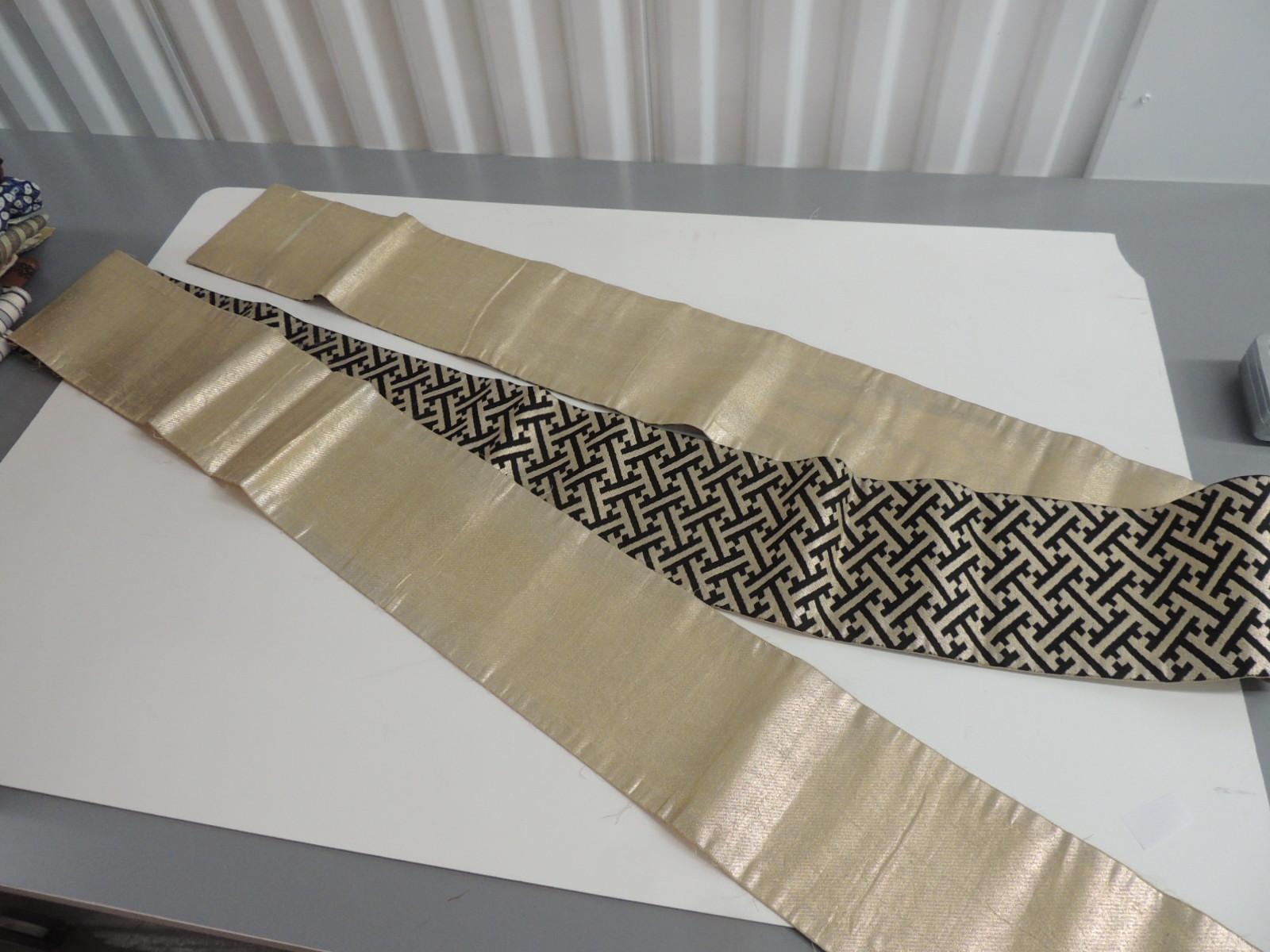 Vintage Gold and Black Woven Obi Sash For Sale at 1stDibs