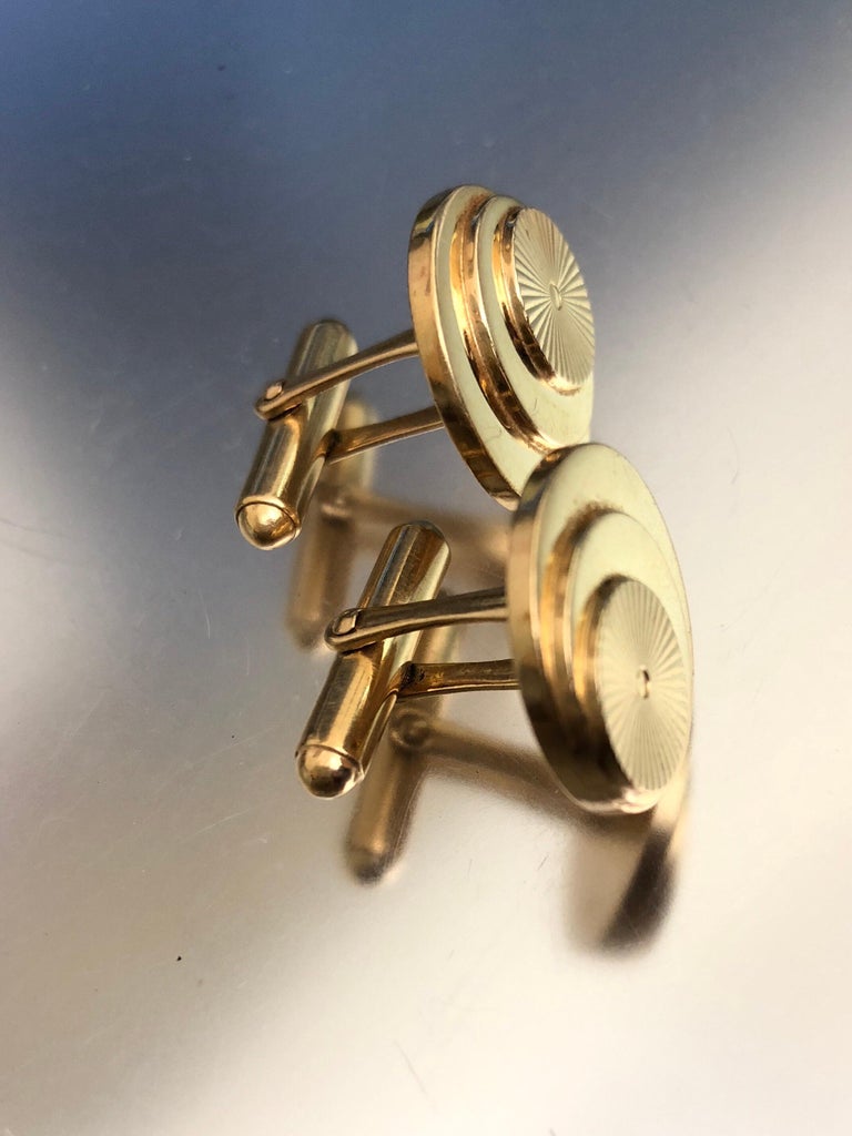 Vintage Gold Multi Layered Round Cufflinks at 1stDibs