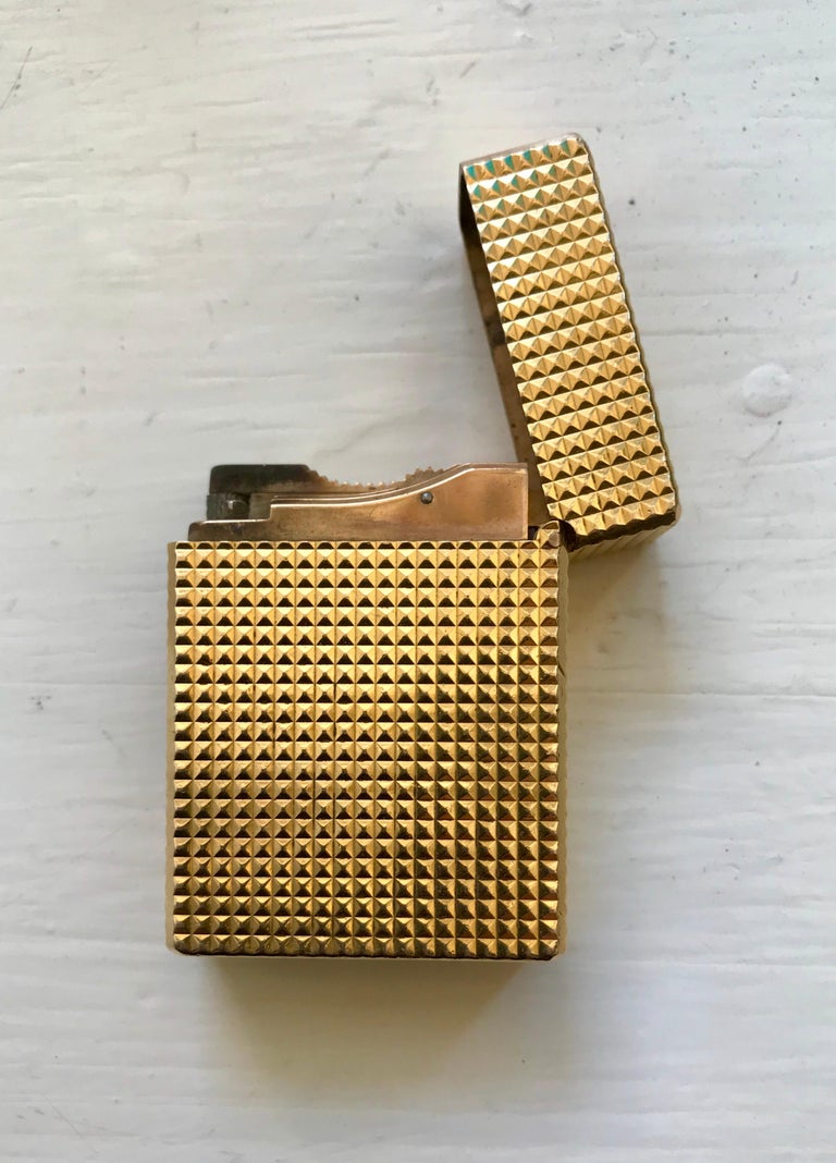 Vintage Gold-Plated Diamond Head Pocket Gas Lighter By S. T. Dupont ...
