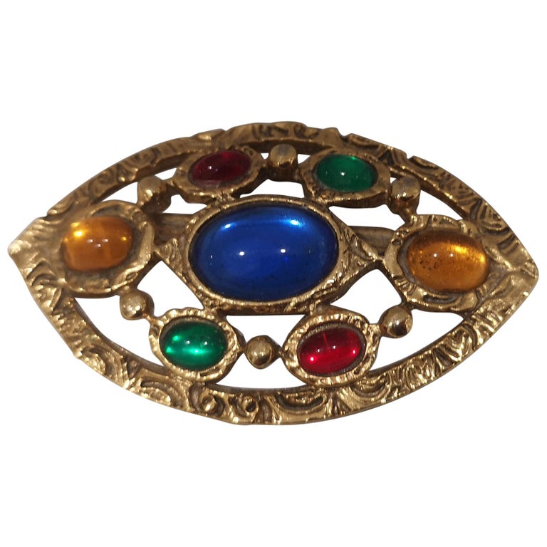 Vintage gold tone multicoloured stones brooch For Sale at 1stDibs