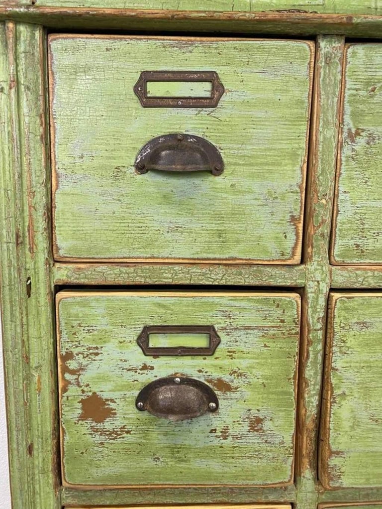 Vintage Green Chest of Drawers For Sale at 1stDibs