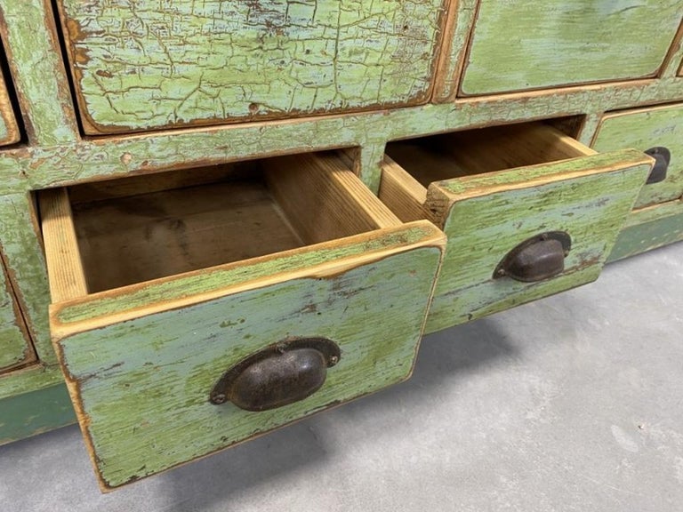Vintage Green Chest of Drawers For Sale at 1stDibs