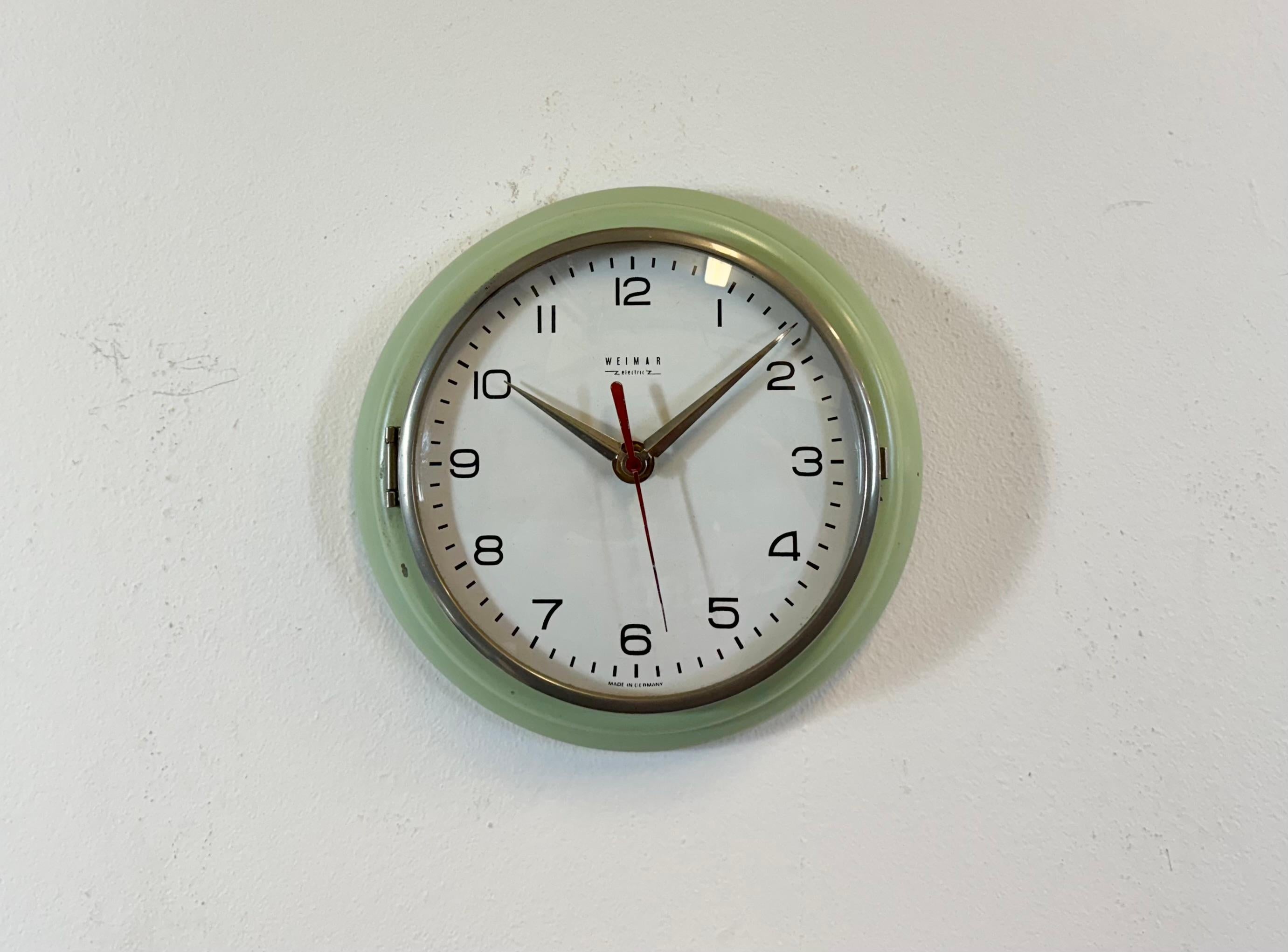 Vintage Green East German Wall Clock from Weimar Electric, 1970s For ...