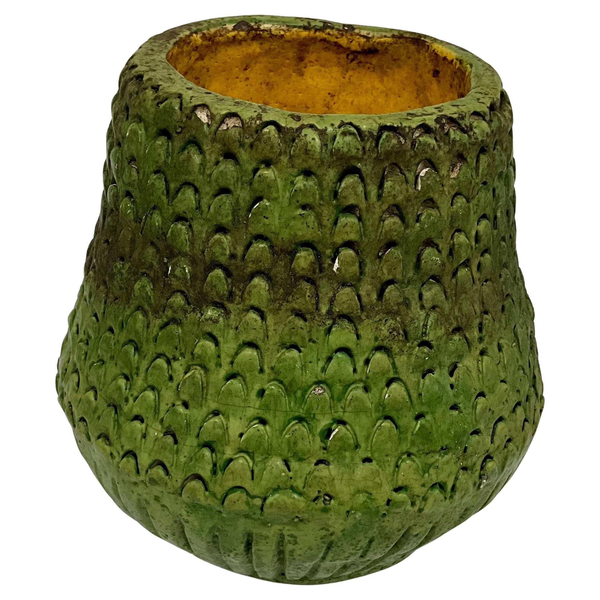 Vintage Green Pottery Vase with Feathered Design For Sale at 1stDibs
