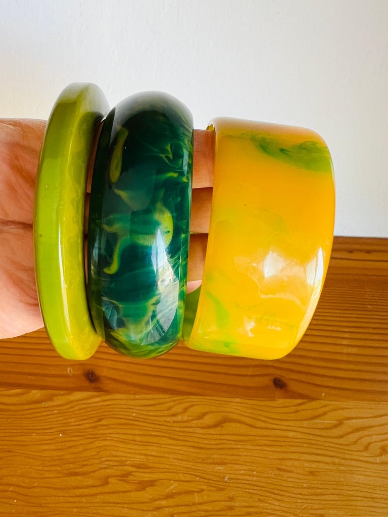Vintage Green Yellow Wide Bakelite Marbled Bangle Bracelets For Sale at ...
