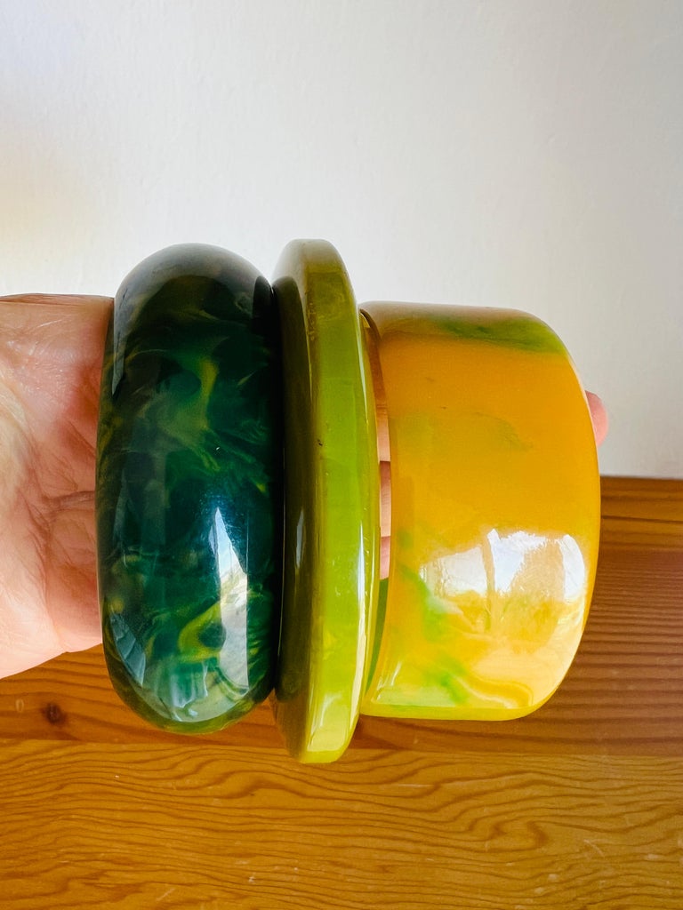 Vintage Green Yellow Wide Bakelite Marbled Bangle Bracelets For Sale at ...