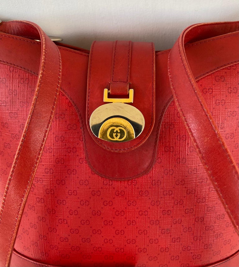 Vintage Gucci 1980s Red Web Logo Canvas Cross Body Bucket Bag For Sale ...
