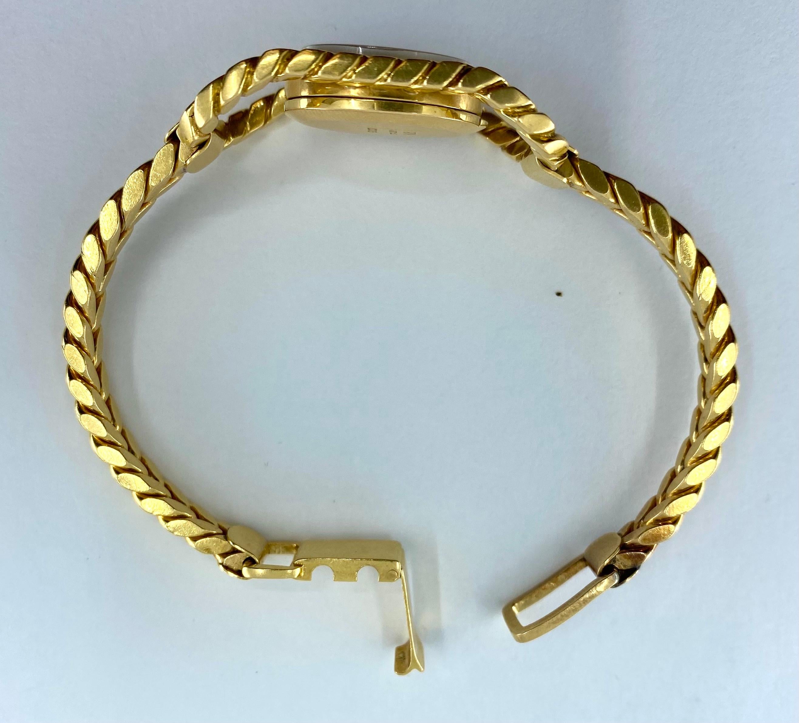 Vintage Gucci Gold Watch Bracelet For Sale at 1stDibs