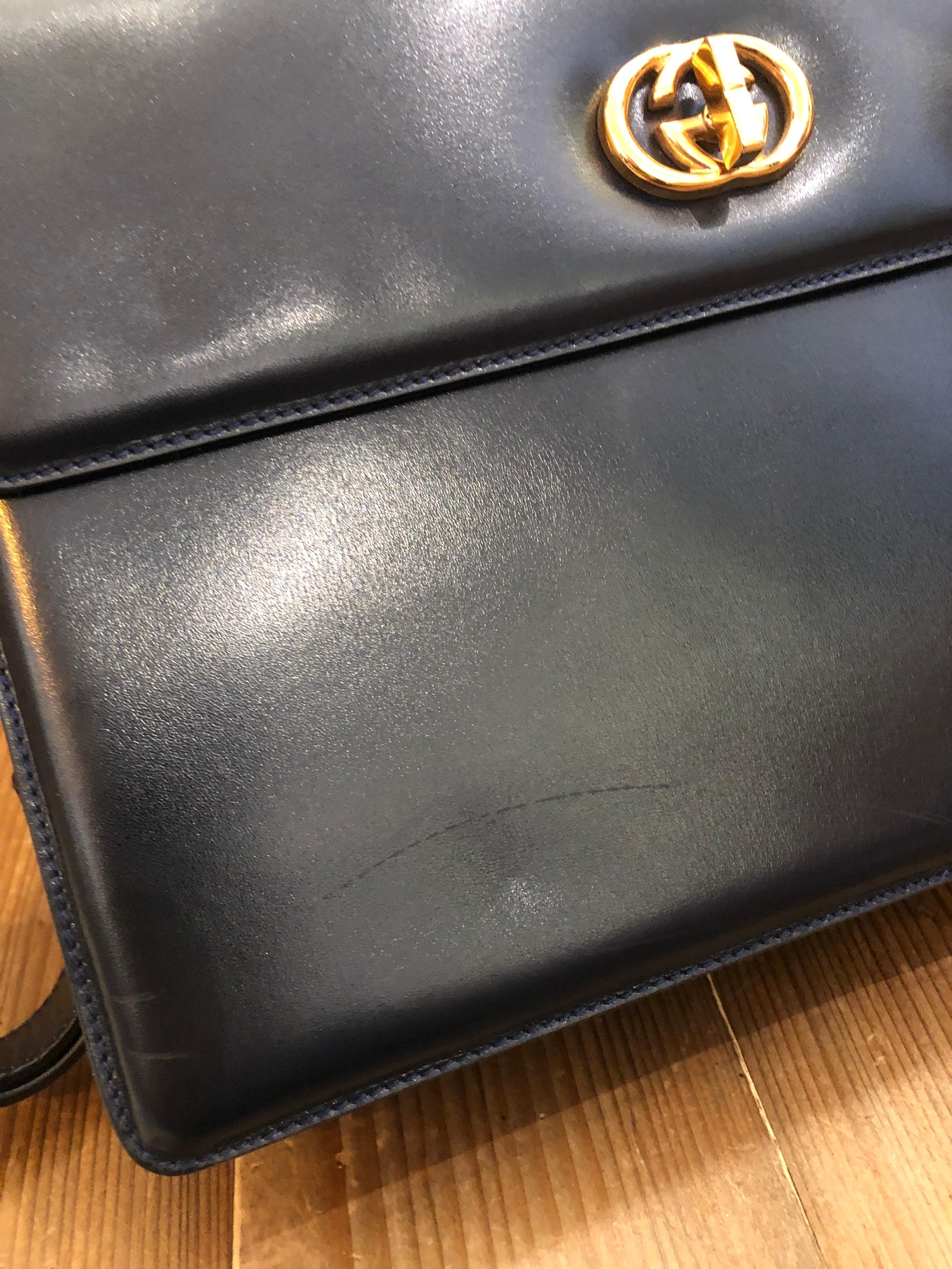 Vintage GUCCI Two-Way Calf Leather Shoulder Crossbody Box Bag Turnlock ...