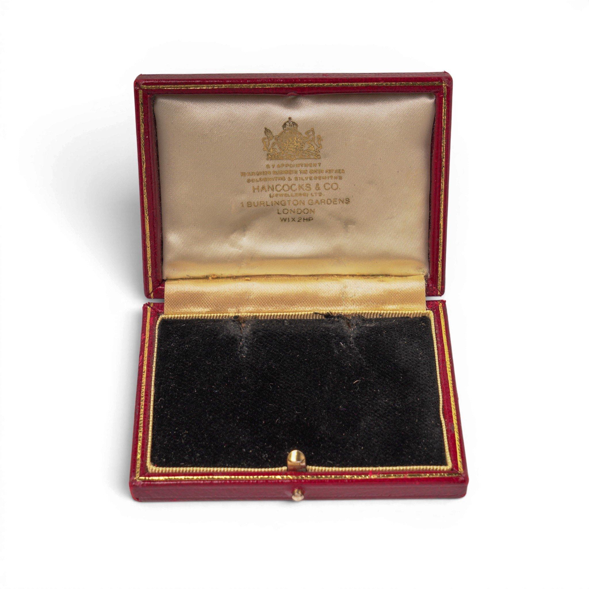 Vintage Hancocks and Co Earring Box, 1970s to 1990s For Sale at 1stDibs