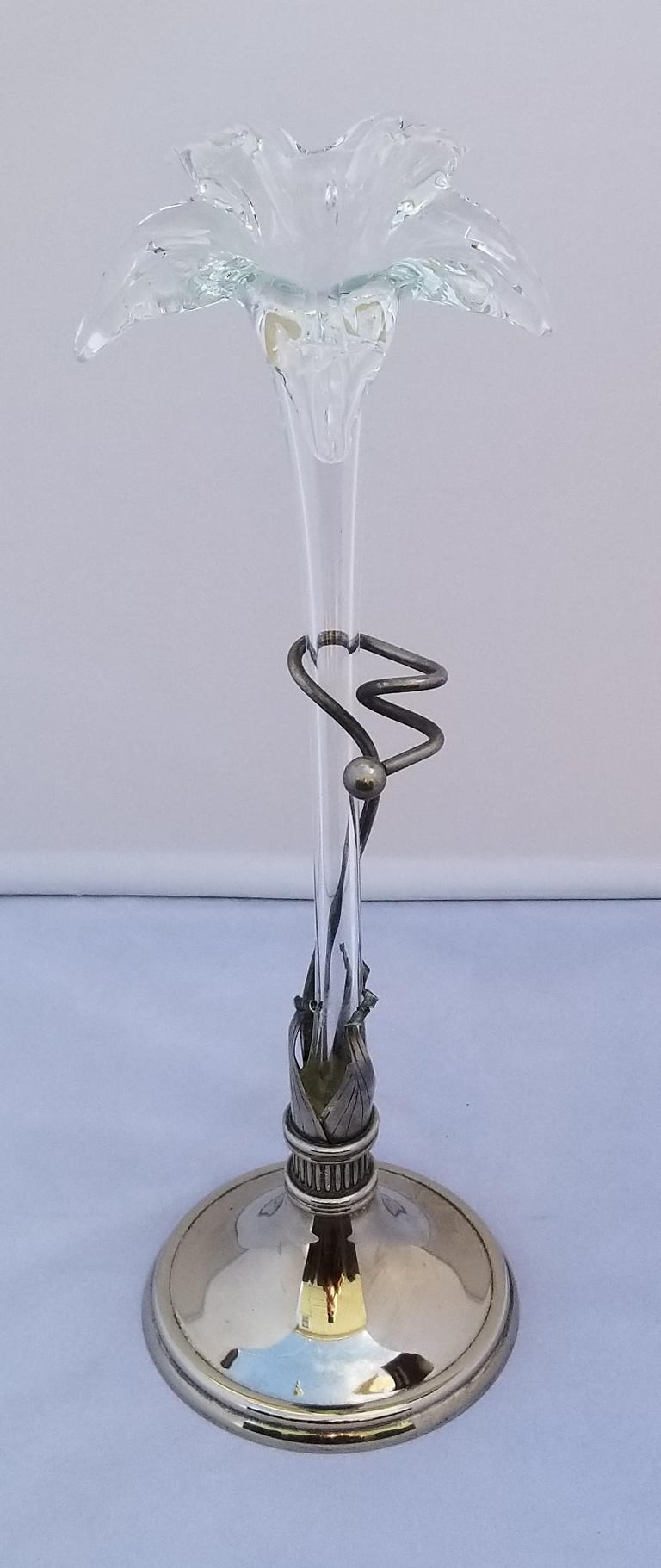 Vintage Hand-Blown Glass Art Nouveau Style Lily Vase For Sale at 1stDibs
