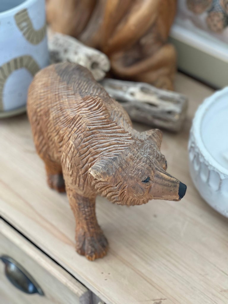 Vintage Hand Carved Bear with Great Details at All Angles and Excellent ...