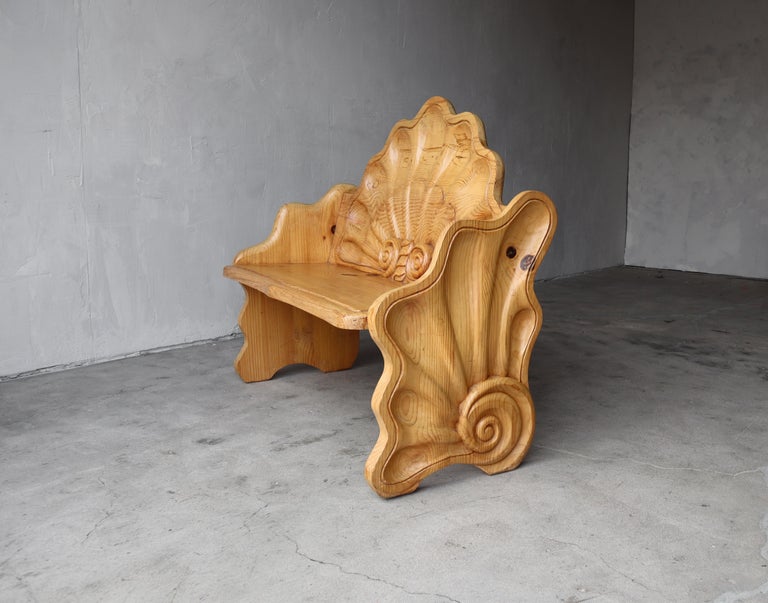 Vintage Hand Carved Wood Shell Motif Bench For Sale at 1stDibs