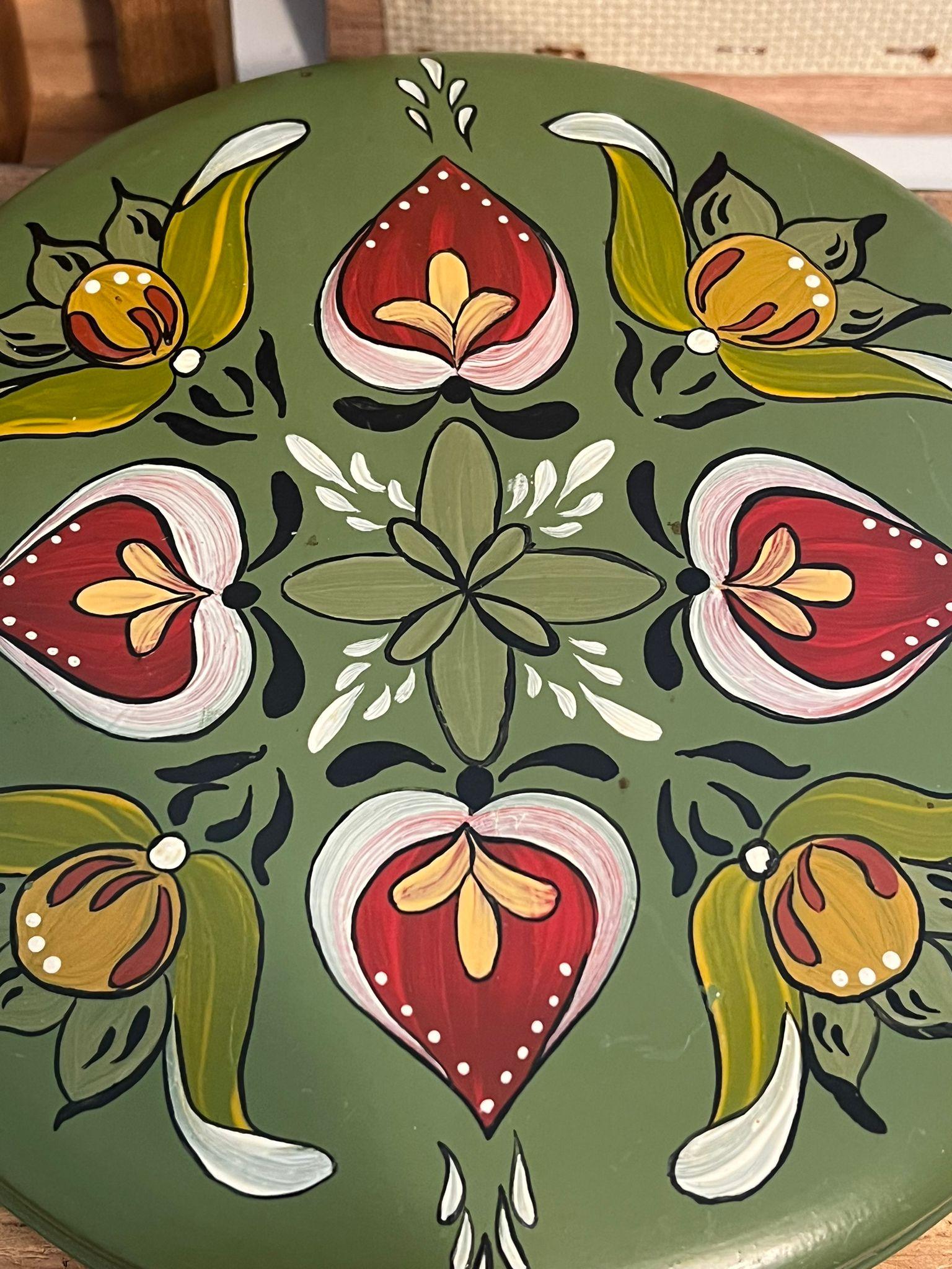 Vintage Hand Painted Tin With Floral Motif on Top. For Sale at 1stDibs