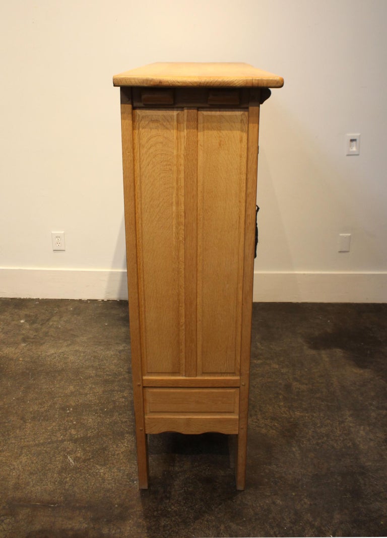 Vintage Handcrafted Mission Style Oak Cabinet at 1stDibs